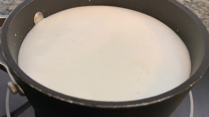 Suji Halwa Recipe With Milk - Indian Semolina pudding - Veggie Food Recipes